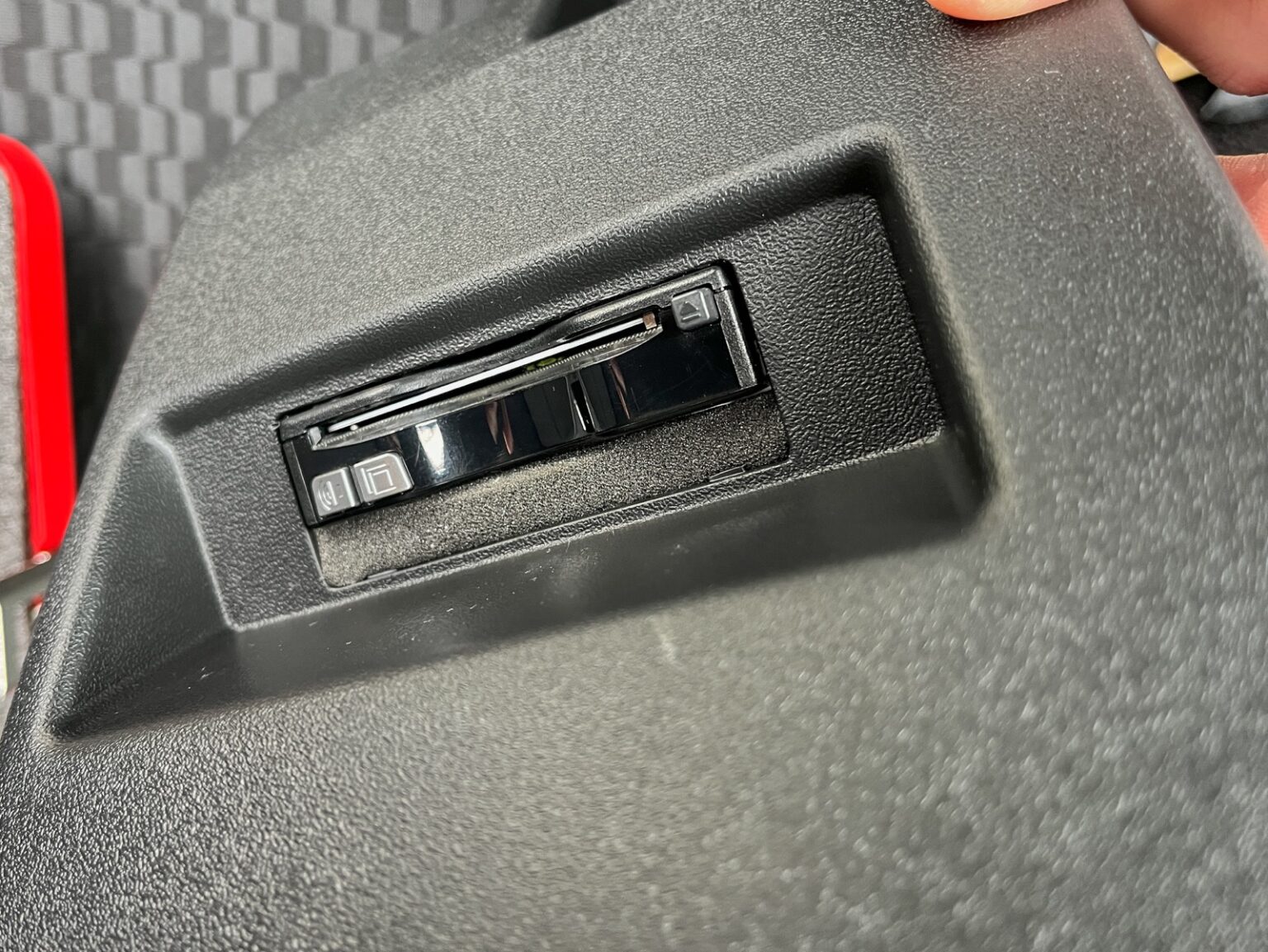 【保存版】新型ジムニー(JB64/JB74)に中古で買ったETCをビルドインで取り付け！ 取り付け方法 まとめ｜SUGI MAG (スギマグ)