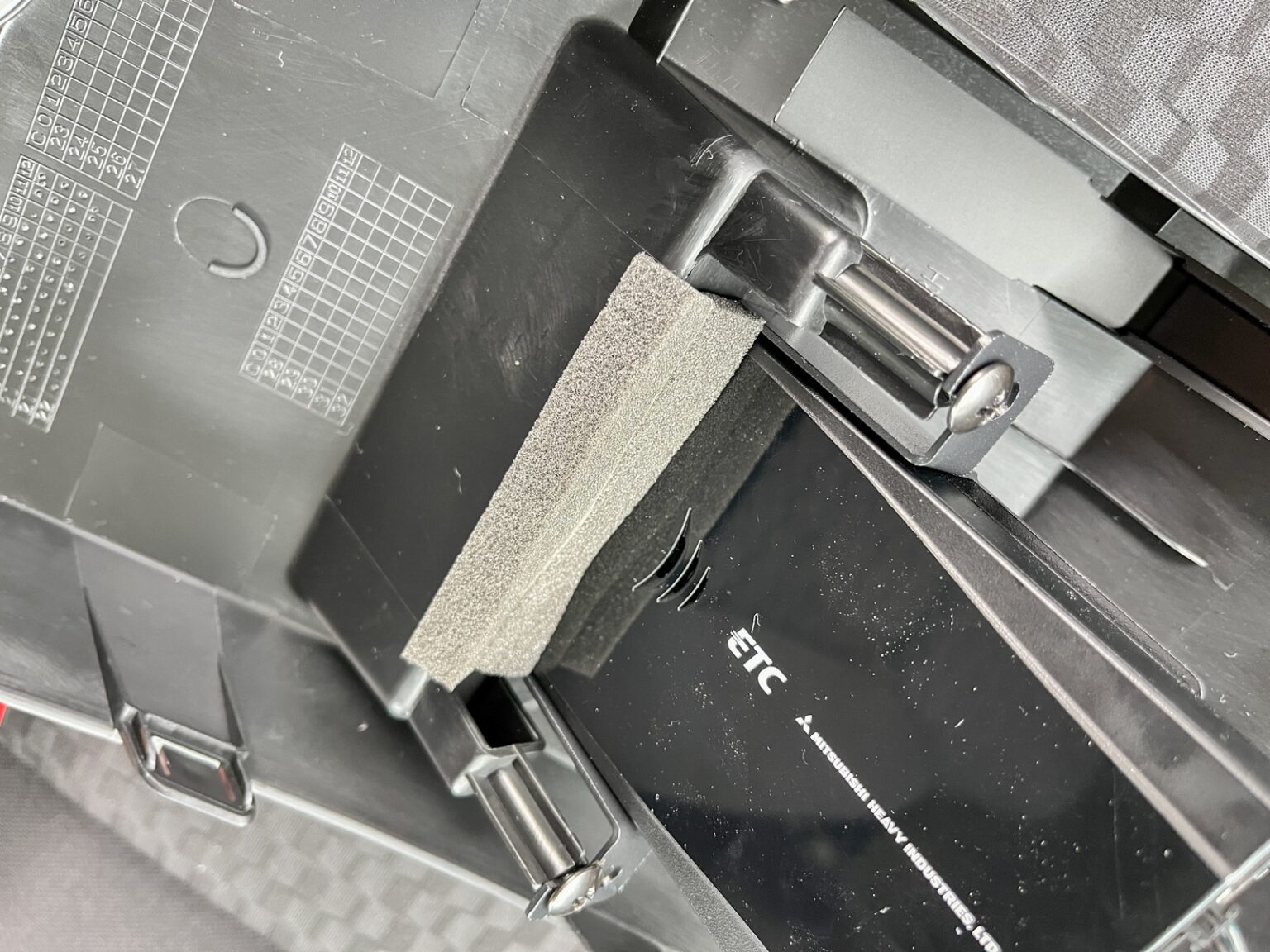 【保存版】新型ジムニー(JB64/JB74)に中古で買ったETCをビルドインで取り付け！ 取り付け方法 まとめ｜SUGI MAG (スギマグ)